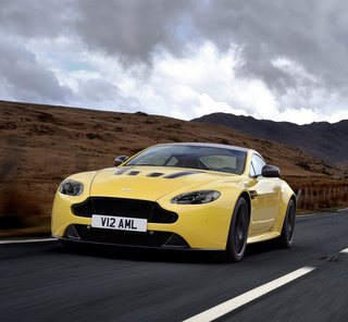 Aston Martin V12 Vantage S (2014) vs Lotus Emira 3.5 V6 (2025): What is ...