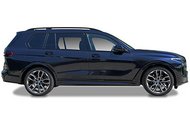 BMW X7 M60i xDrive (2025) vs Land Rover Range Rover Velar 3.0 P400 ...