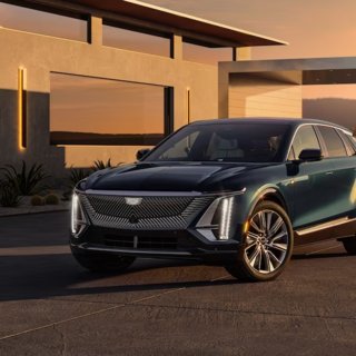Cadillac Lyriq (2022) vs Rivian R1T Performance Max Pack (2023): What ...