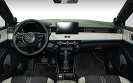 Honda HR-V 1.5 i-MMD Hybrid Advance Plus (2026) vs Toyota Corolla Cross ...