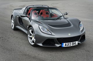 Lotus Exige S Roadster (2014) vs Volvo EC40 Single Motor Core (2025 ...