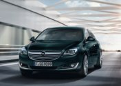 Mercedes EQA 350 4Matic (2021) vs Opel Insignia 4-Door Saloon (2014 ...