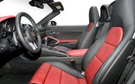 Mitsubishi Outlander ES (2014) vs Porsche 718 Spyder RS (2024): ¿cuál ...