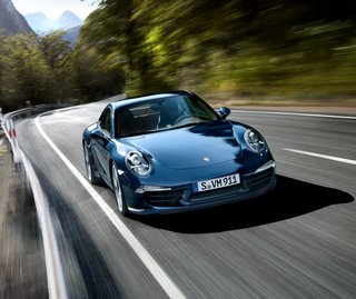Porsche 911 Carrera S (2014) vs Renault Symbioz E-Tech Full Hybrid 145 ...