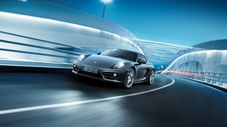 Mini Cooper SE JCW (2024) vs Porsche Cayman (2014): What is the difference?