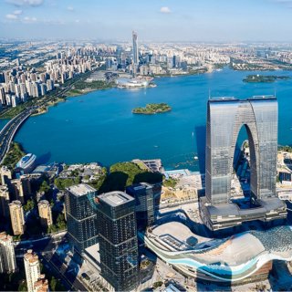 Kuala Lumpur vs Suzhou: What is the difference?